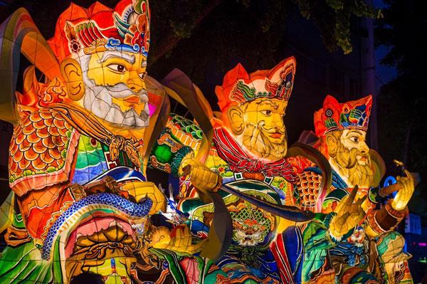 Khám phá Yeon Deung Hoe rực rỡ tại Hàn Quốc