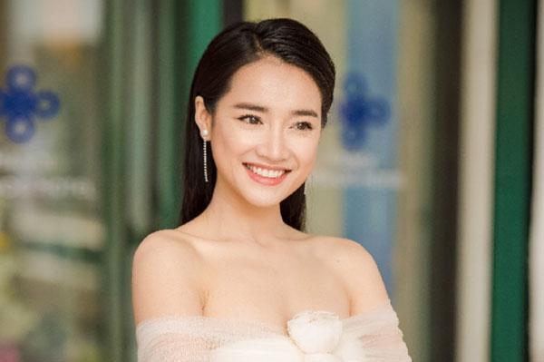 Tiểu sử Nhã Phương: Bông hồng lai xinh đẹp và tài năng